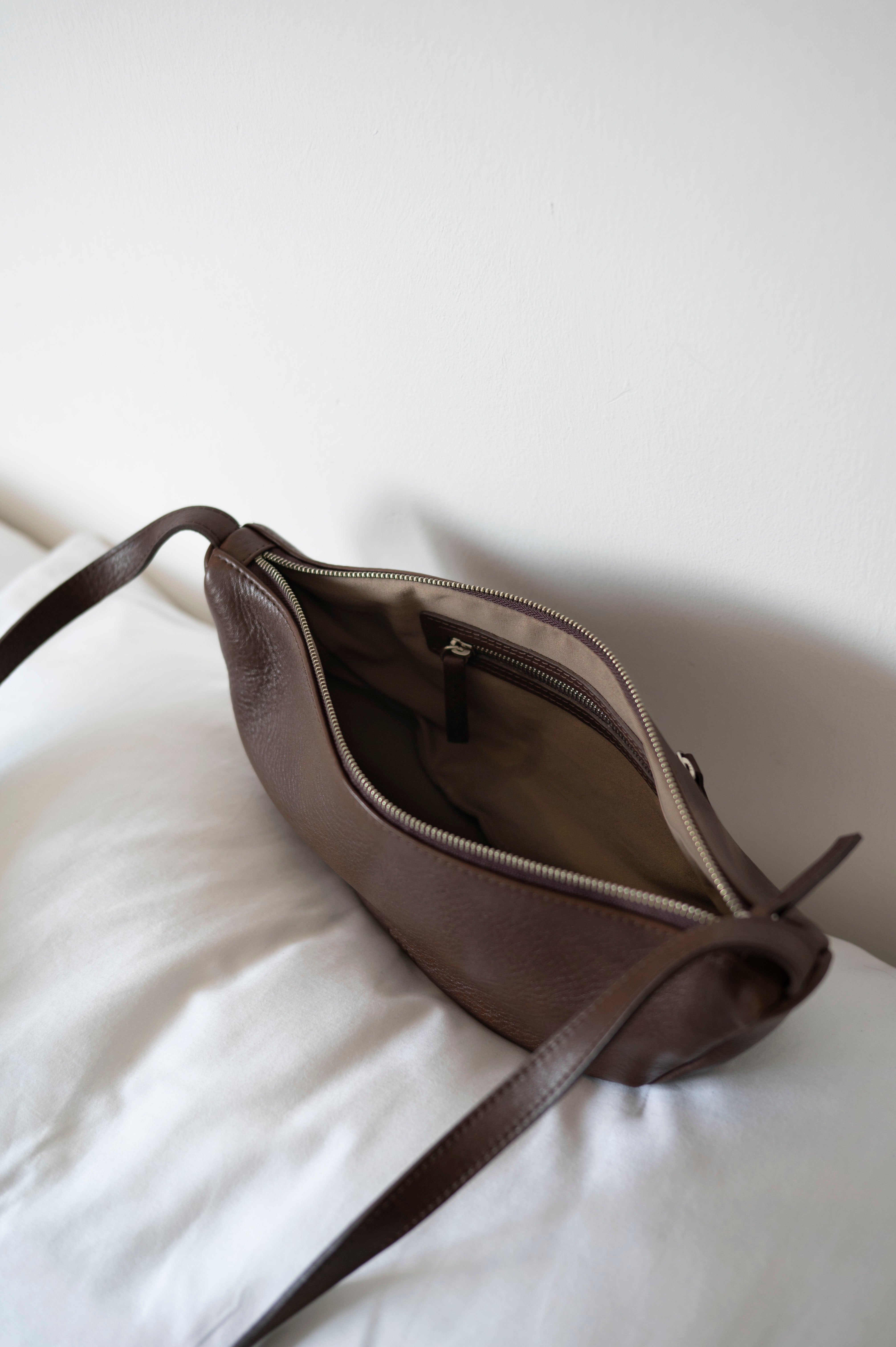 Full grain leather sling bag - Teca – casia-us