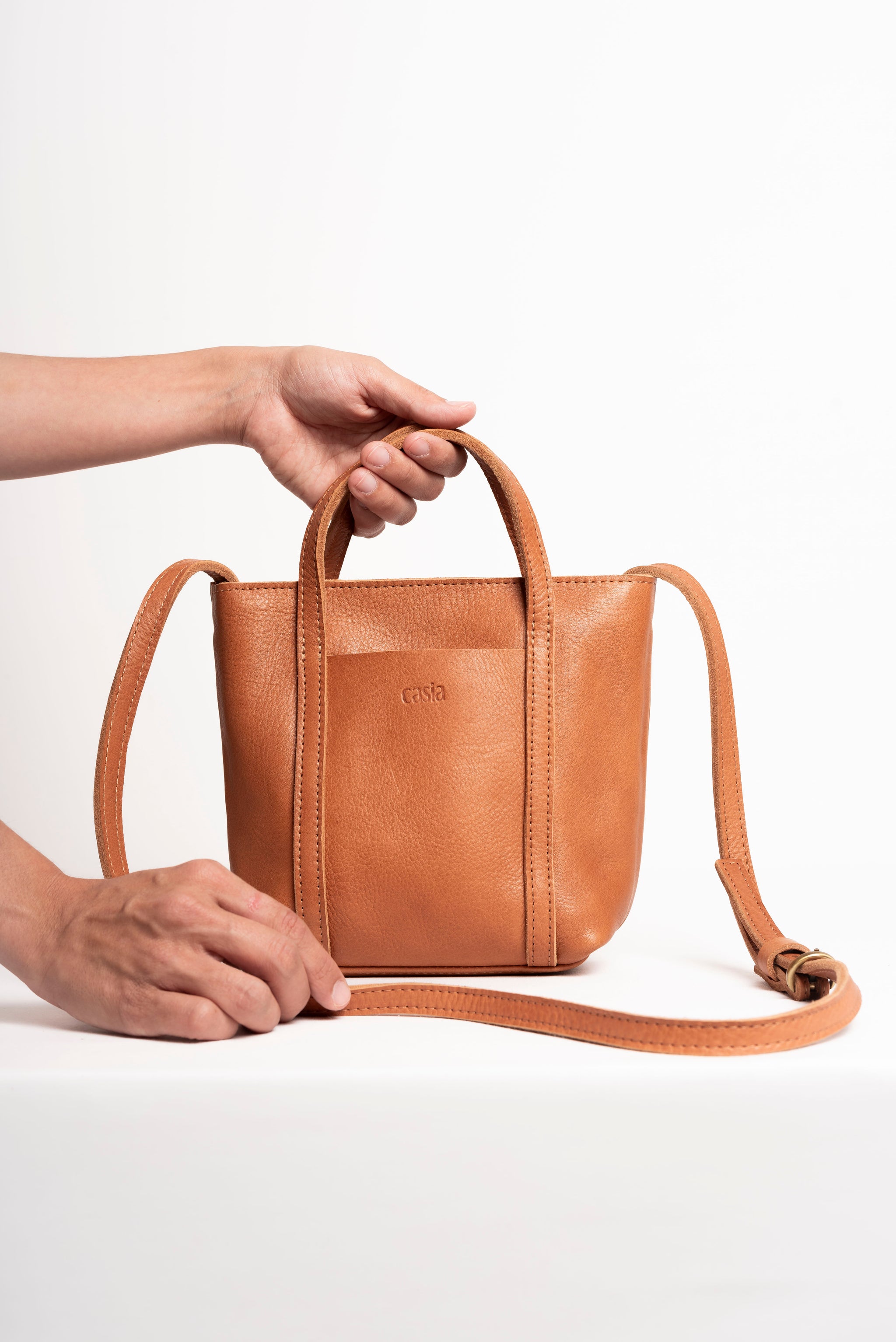 Full grain leather handbag - Yunga – casia-us